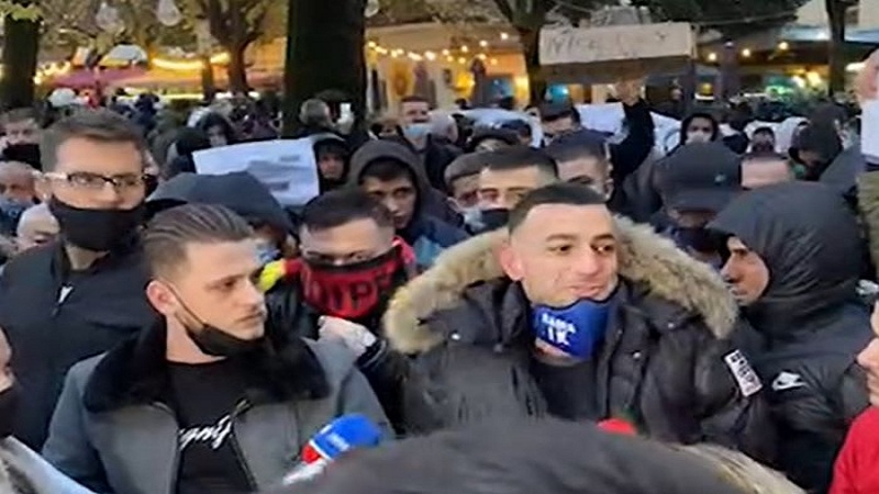 Stresi heq dorë nga protesta: Kauza ime kaq ishte! Stresi heq dorë nga protesta: Kauza ime kaq ishte!